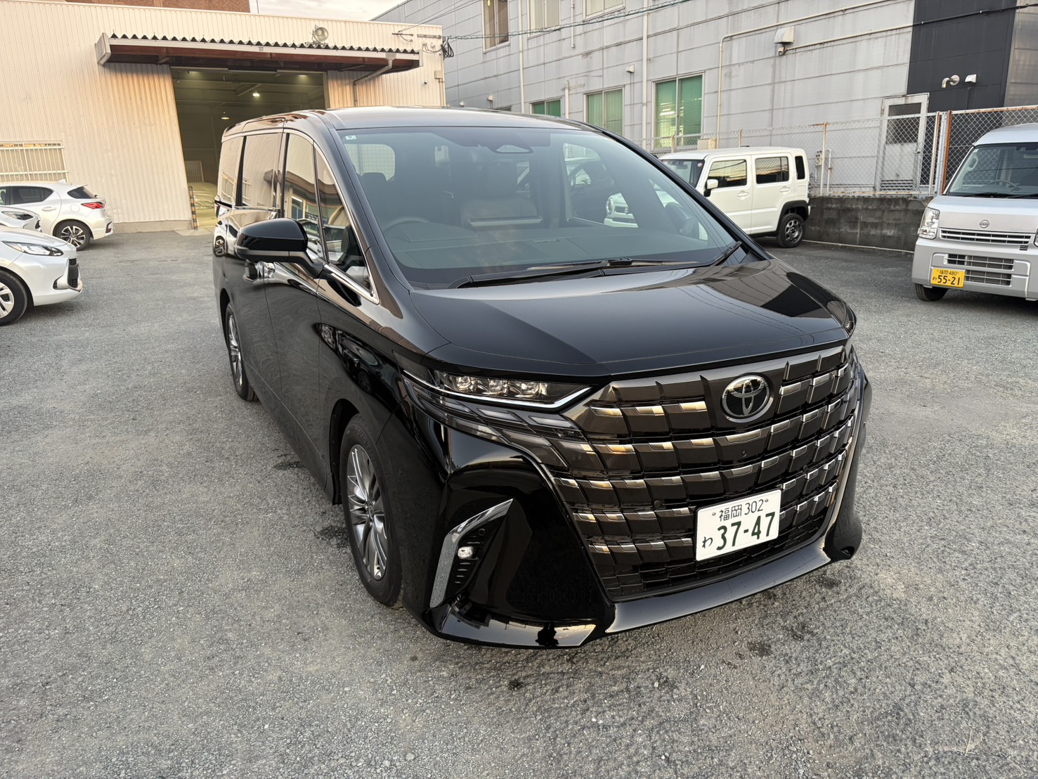 福岡店にて、トヨタ・アルファードをレンタカー登録いたしました！ - 株式会社SIC